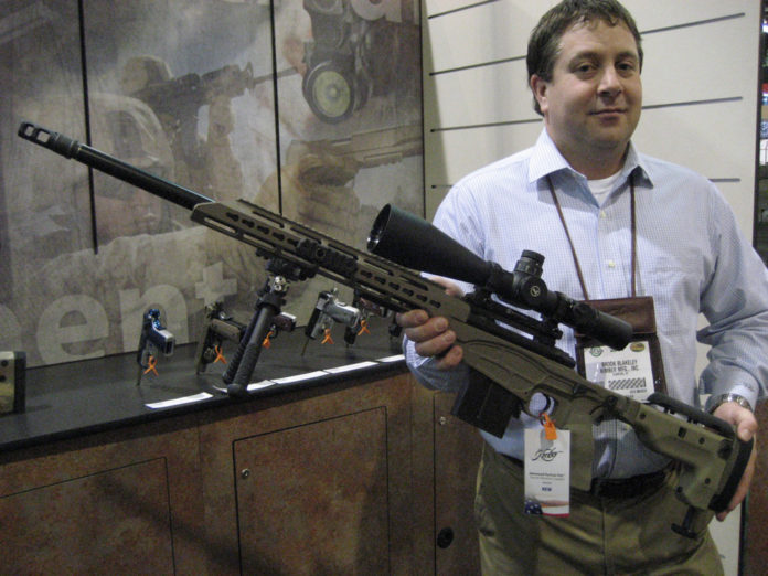 SHOT Show 2014: Kimber Tactical II SOC Rifle