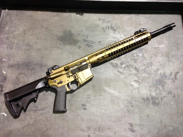 SHOT Show 2014: LWRC Razorback 6.8 [VIDEO] - Gun Digest