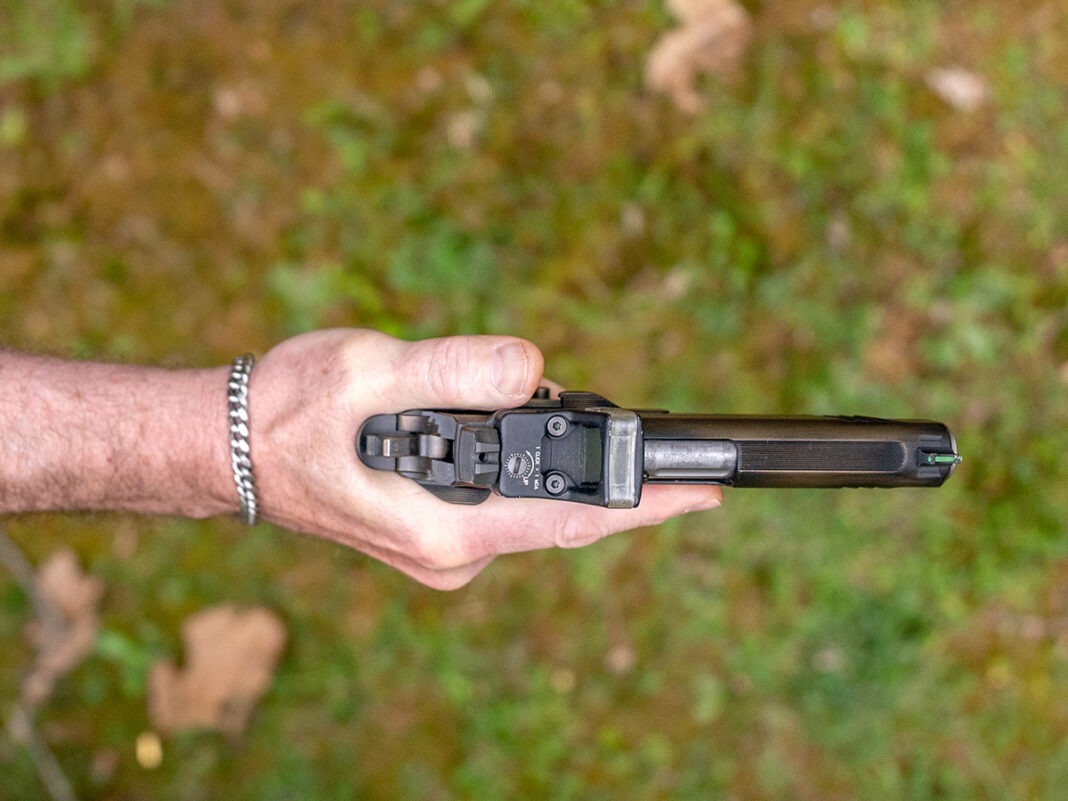 Self-Defense: Establishing A Good Grip From Draw - Gun Digest