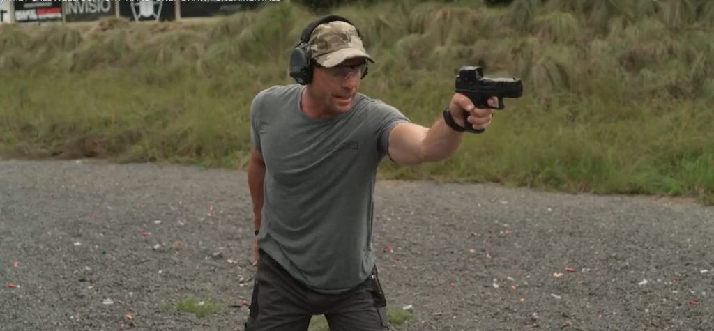 Video: Getting A Grip On The Support-Hand-Only Draw - Gun Digest